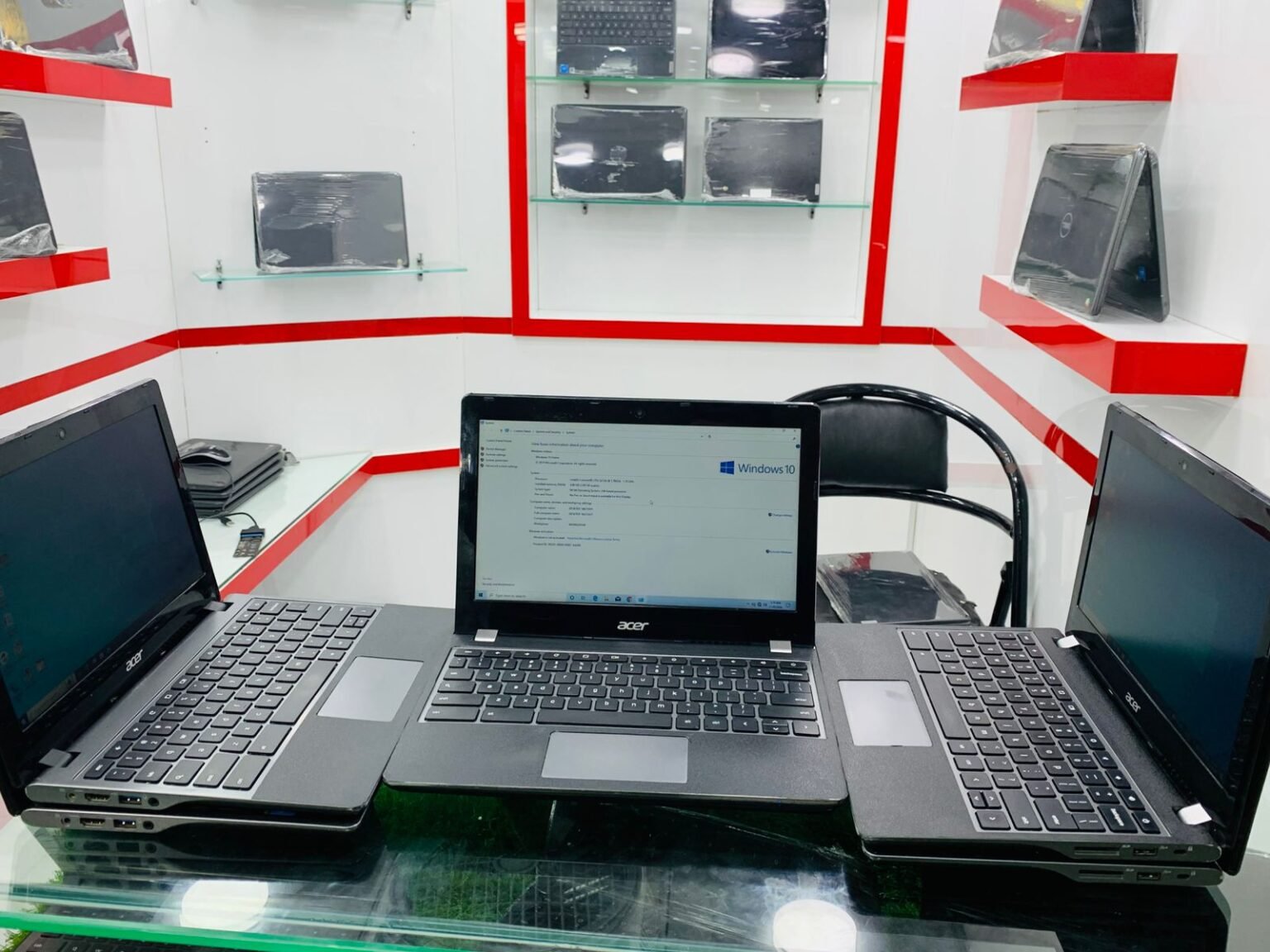 C740 Acer Laptop | 128GB Storage | 4GB RAM